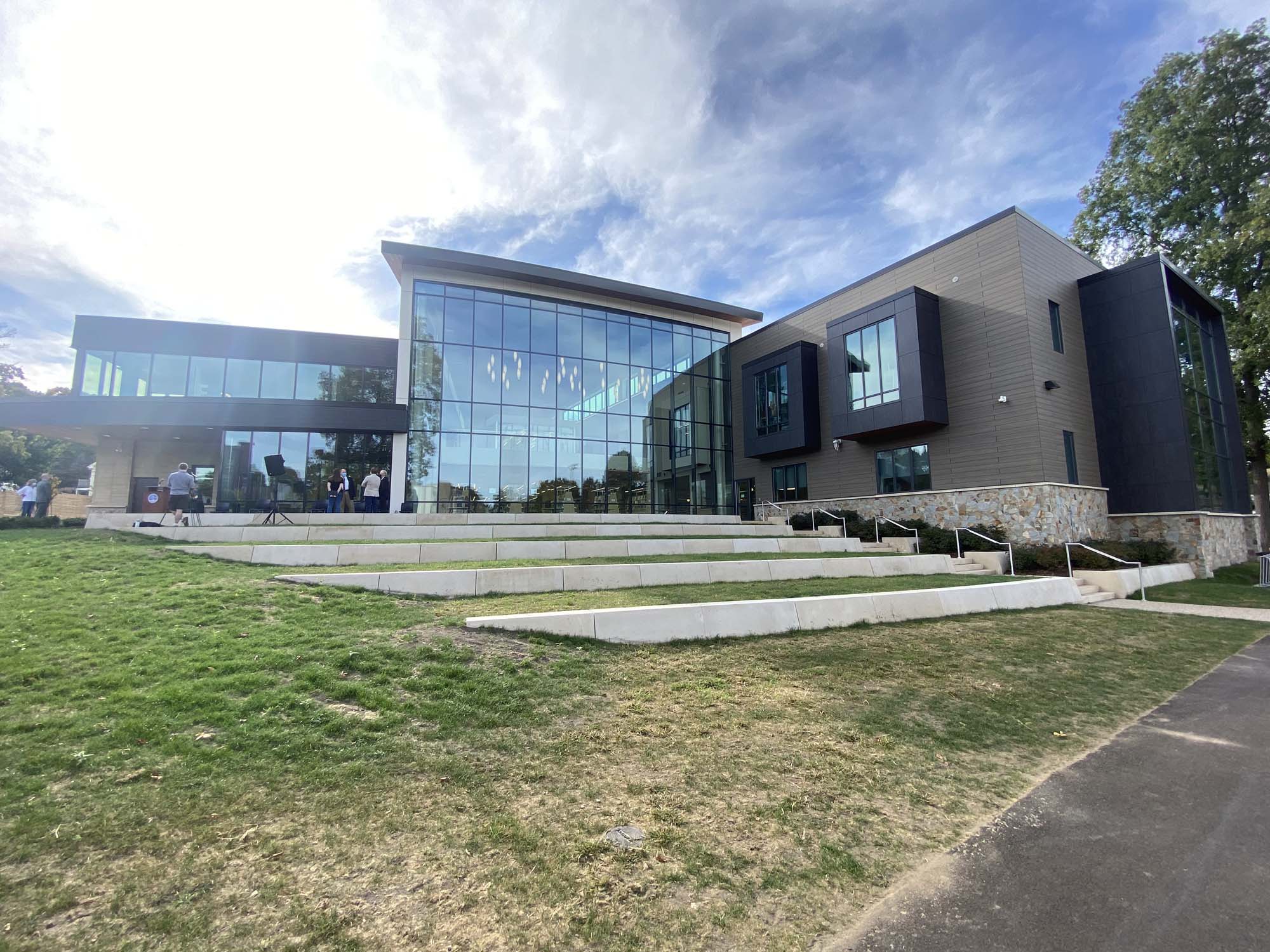 Tufts Memorial Library - Hill International